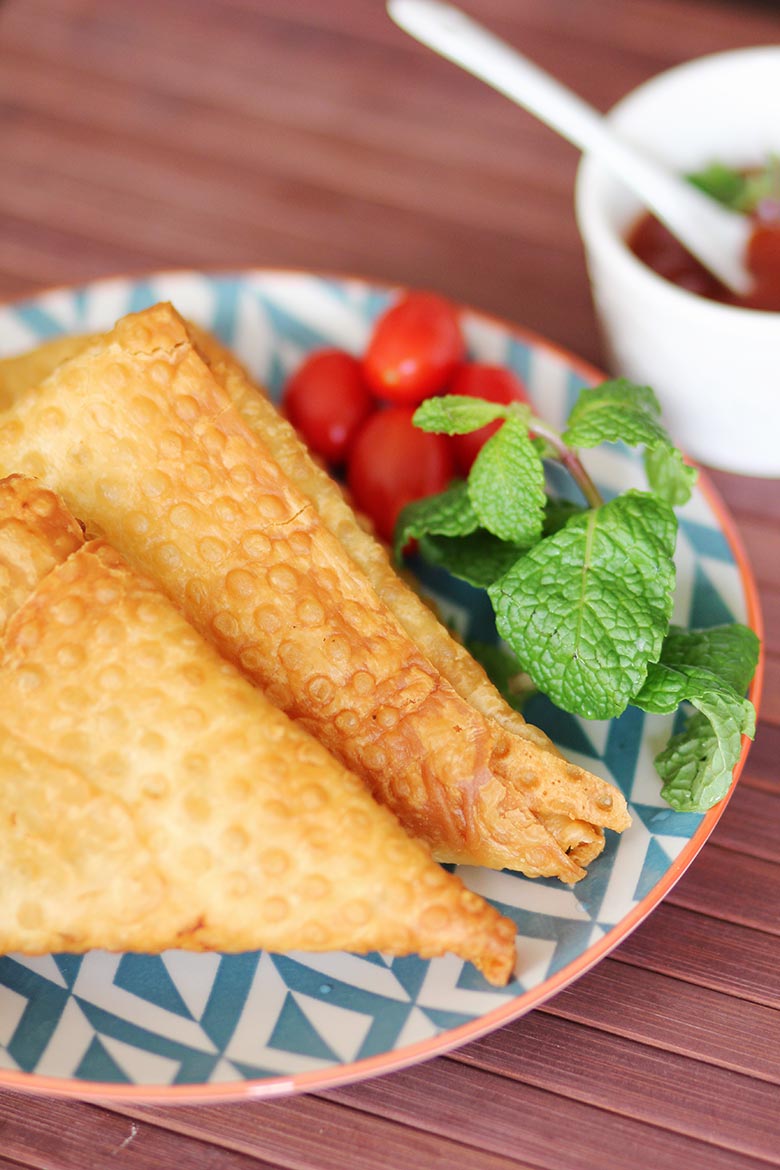 Samosa Recipe with Potato and Fresh Vegetables