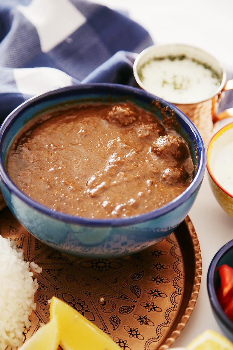 Fesenjan Recipe (Fesenjoon) - Pomegranate Walnut Stew