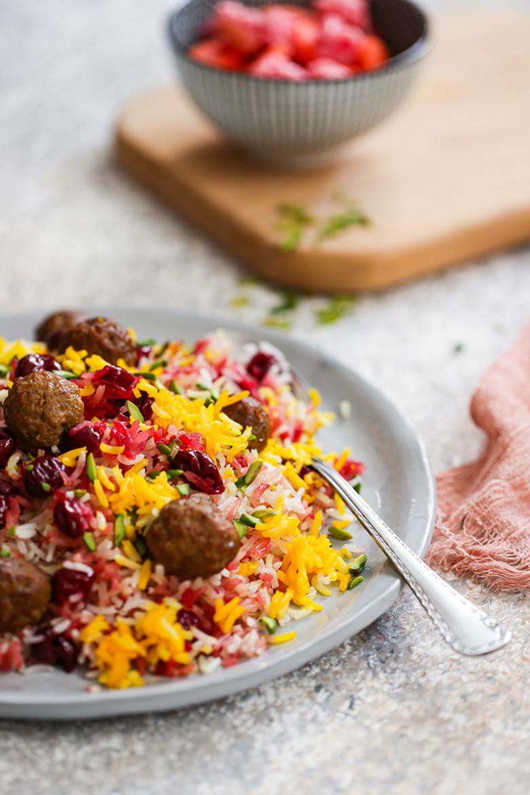 Albaloo Polo Recipe (Sour Cherry Rice With Meatballs)