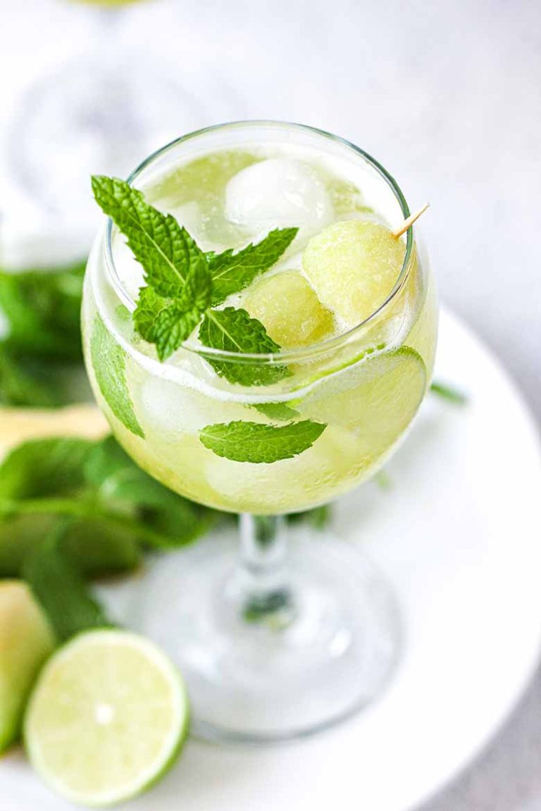 25+ Refreshing Summer Mocktails to Sip on Sunny Days