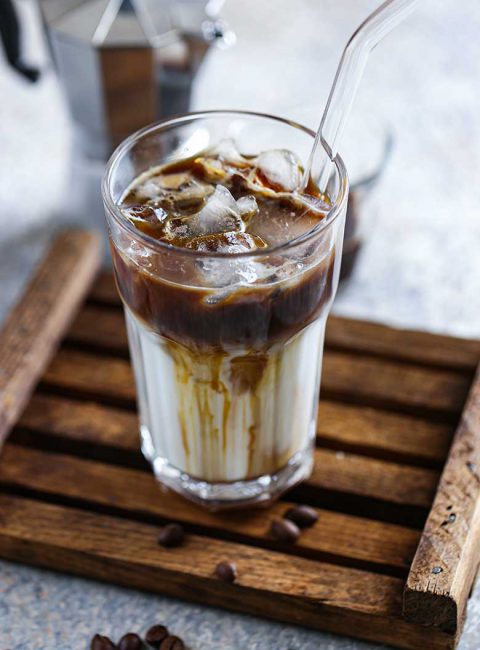 Easy and Refreshing Mango Strawberry Smoothie Recipe