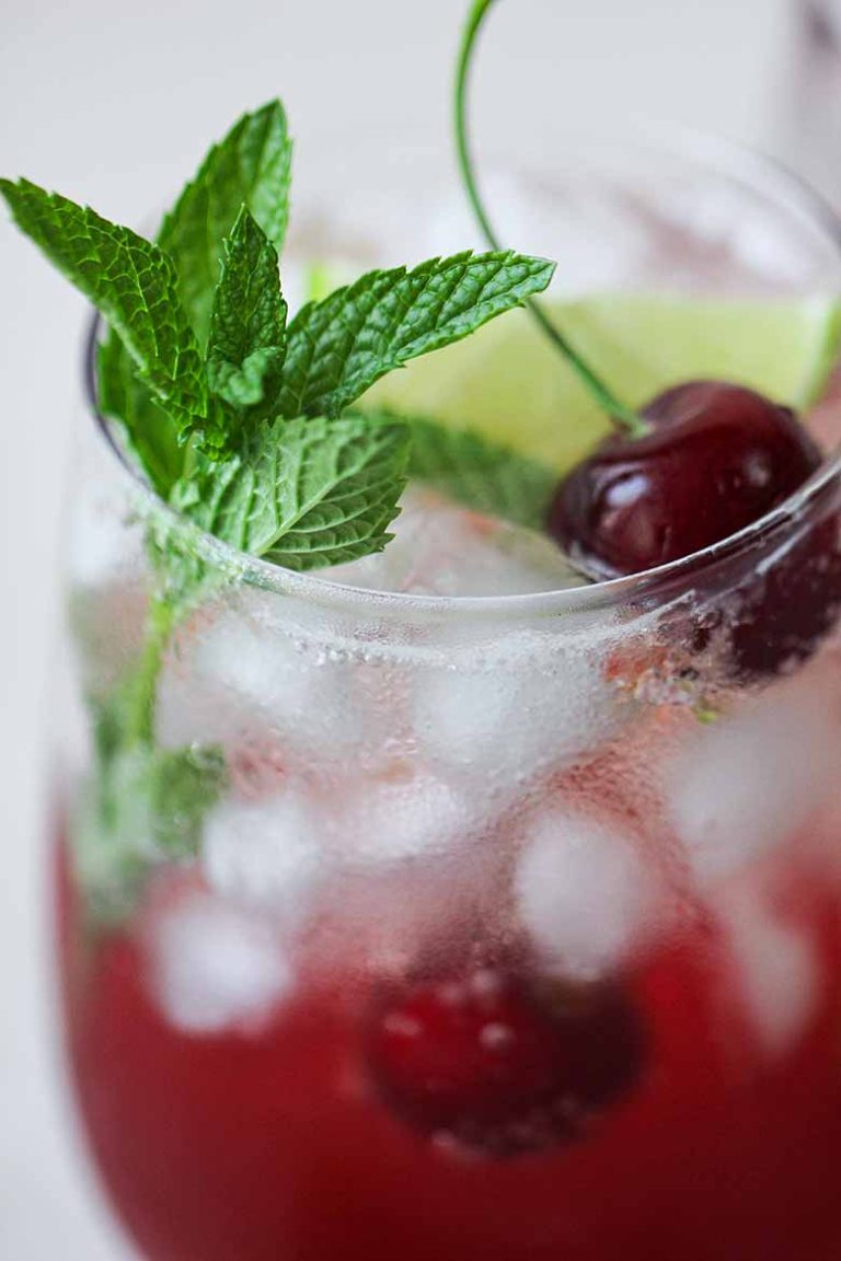 Cherry Mojito Mocktail Recipe