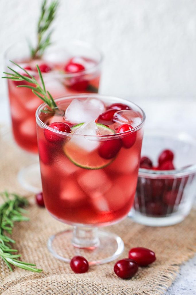 Cranberry Mocktail With Sprite (Non-Alcoholic Cranberry Cocktail)